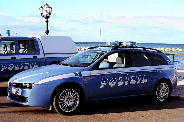 Alfa_Romeo_159_Sportwagon_della_Polizia_Stradale | EasyItalianNews.com
